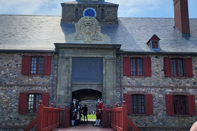 Louisbourg Fortress, Lighthouse and Cliffside Adventure - An In-Depth Look at the Louisbourg Fortress, Lighthouse, and Cliffside Tour