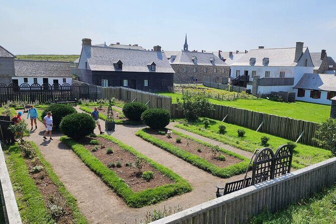 Louisbourg Fortress, Lighthouse and Cliffside Adventure - FAQs