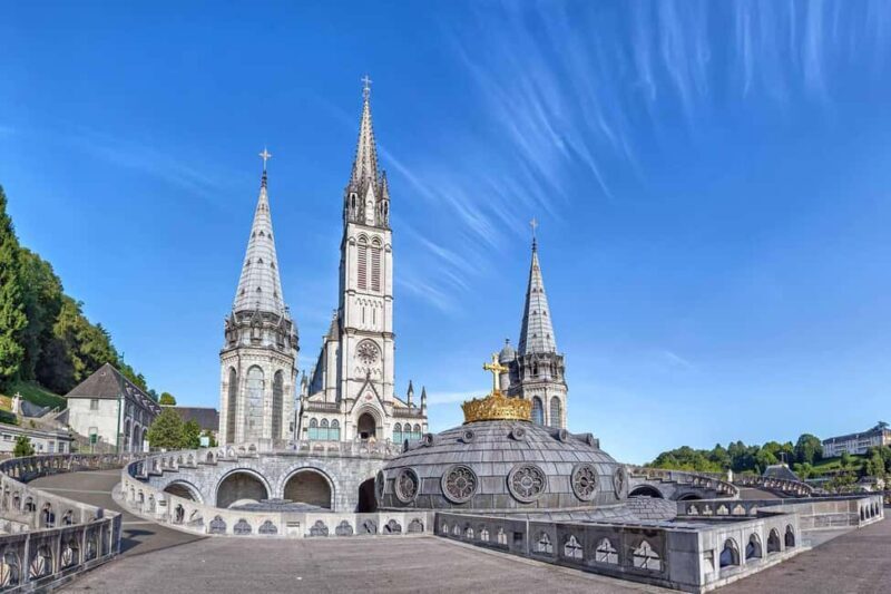 Lourdes: Full Day Private Walking Tour with Local Guide - The Value of a Private Guided Tour in Lourdes