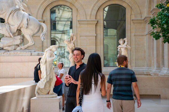 Louvre Exclusive Tour  Private Guide & Hotel Pickup in Paris - In-Depth Look at the Itinerary  