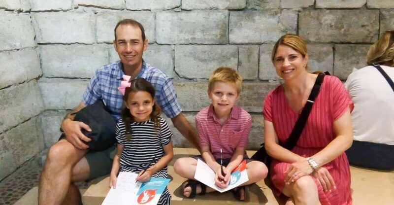 Louvre Guided Treasure Hunt for Families and Kids - Key Points