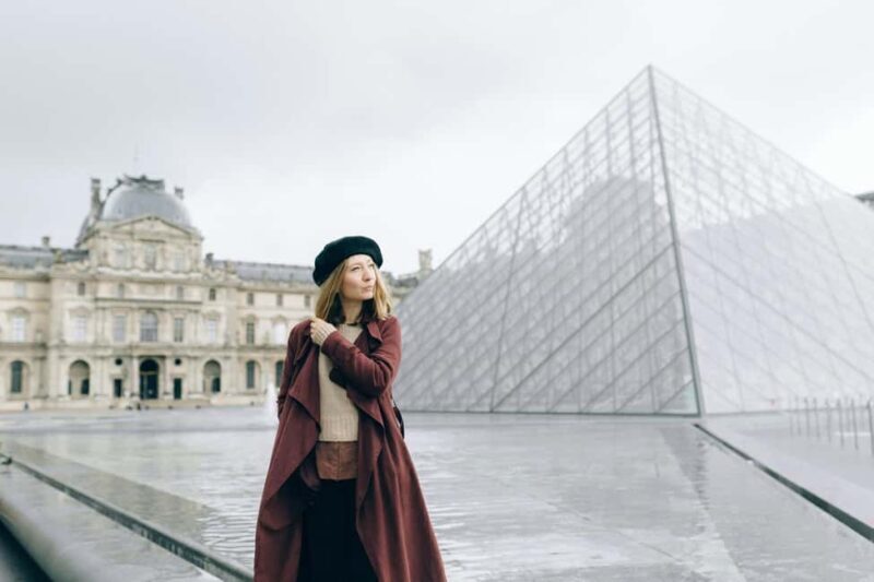 Louvre : Tuesday Exterior Walking Tour with Guide - Key Points
