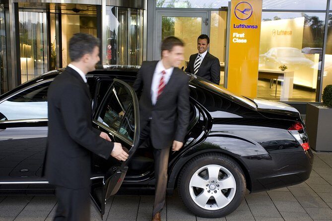 Low Cost :- Hire Full or Half Day Executive Luxury Car Services in Toronto - The Sum Up