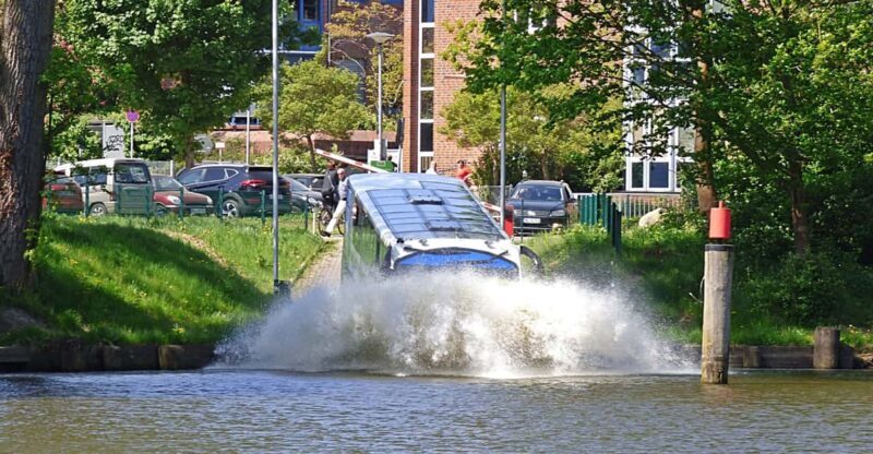 Lübeck: 1-Hour Splash Bus City Tour - Lübeck: 1-Hour Splash Bus City Tour – An Authentic Blend of Land and Water Experiences