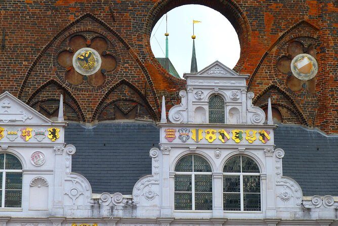 Lübeck Day Trip From Hamburg By Train With Private Guide And Lunch - Why This Tour Offers Great Value