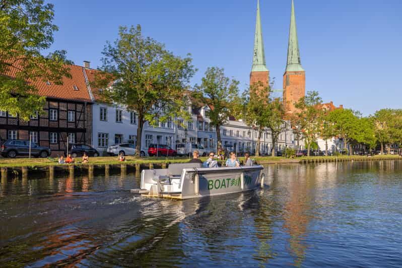 Lübeck: Electric Boat Rental - without driving licence - FAQs