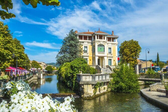 Luberon Villages Day Trip from Aix en Provence - What the Tour Includes and What You Should Consider