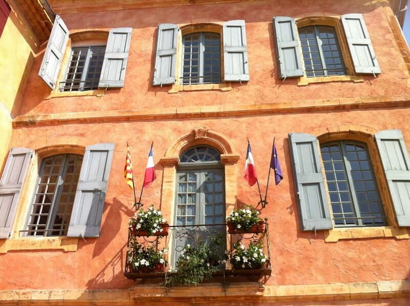 Luberon villages Full-day tour from Aix-en-Provence - Comfort, Transport, and Practicalities