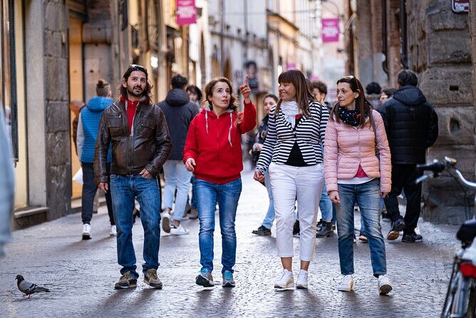Lucca Aperitivo evening walk with food and wine for Small Groups - Who Will Love This Tour?