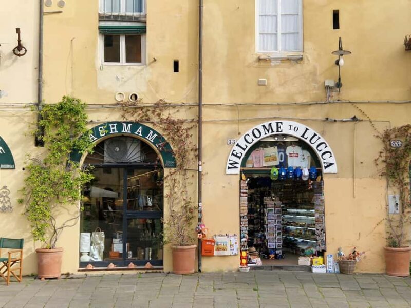 Lucca: guided visit of S. Martino, S. Frediano, city center - Discovering Lucca’s Historic Heart