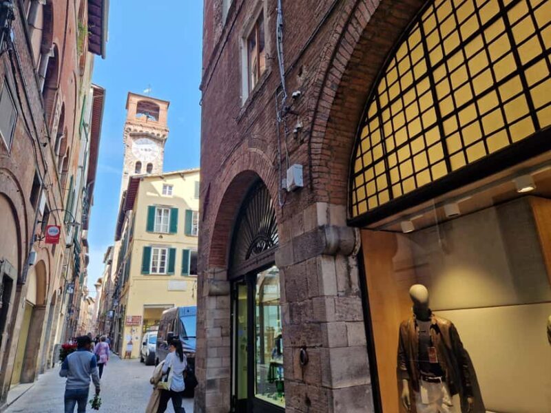 Lucca: guided visit of S. Martino, S. Frediano, city center - What’s Unique About This Tour?