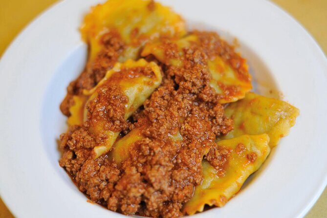 Lucca Walking Tour with Audio and Written Guide by a Local - FAQ