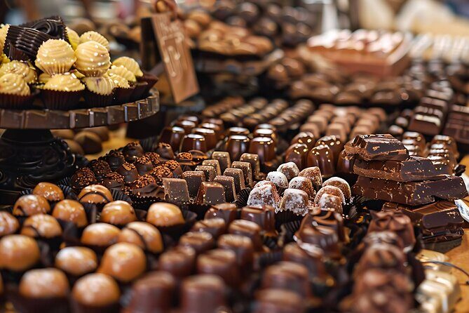 Lucerne: Chocolate Tasting and Walking Tour with a Local - Key Points