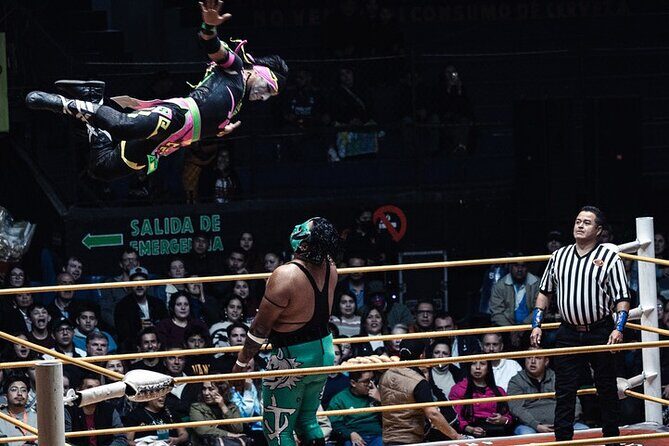 Lucha Libre Tour at the Arena Coliseo de Guadalajara as a local - The Ultimate Guadalajara Lucha Libre Experience