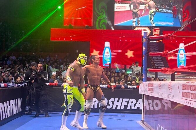 Lucha Libre VIP EN Front Row at Arena México