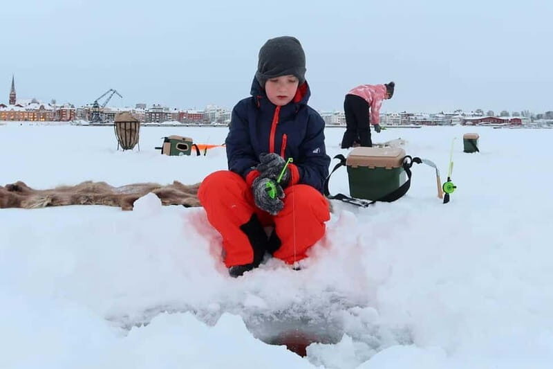 Lulea: Ice Fishing Tour in the heart of the city with Guide - An Authentic Ice Fishing Experience in Luleå