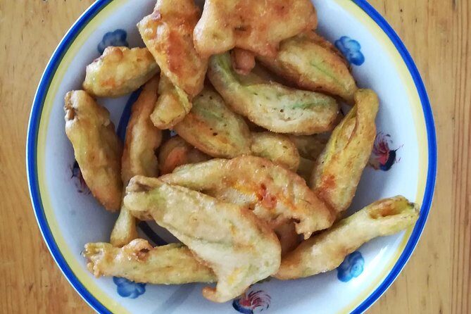 Lunch and dinner at my house with the typical products of Salento - Key Points