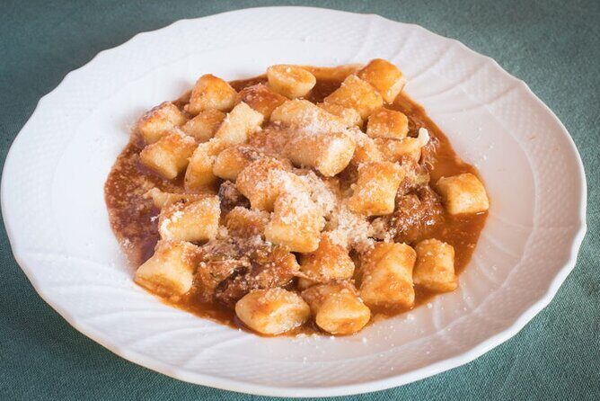 Lunch or dinner and cooking demo at a local home in Padova - What to Expect from This Experience