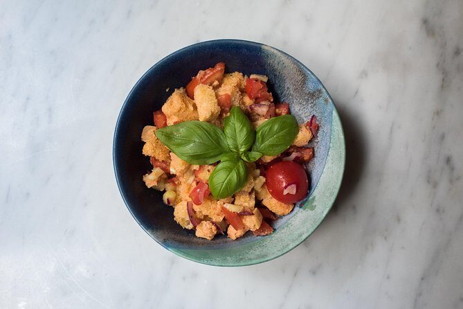 Lunch or dinner and cooking demo at a local home in Viareggio - Frequently Asked Questions