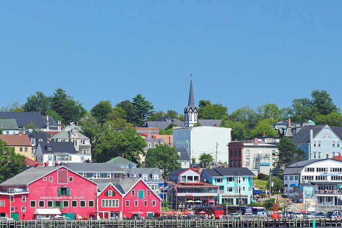 Lunenburg and Mahone Bay 4-Hour Private Escape from Halifax - Discover the Charm of Nova Scotia’s South Shore in Just 4 Hours