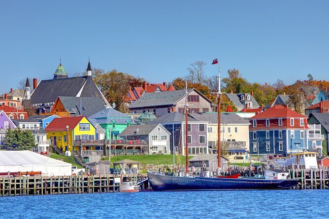 Lunenburg and Mahone Bay 4-Hour Private Escape from Halifax - Key Points