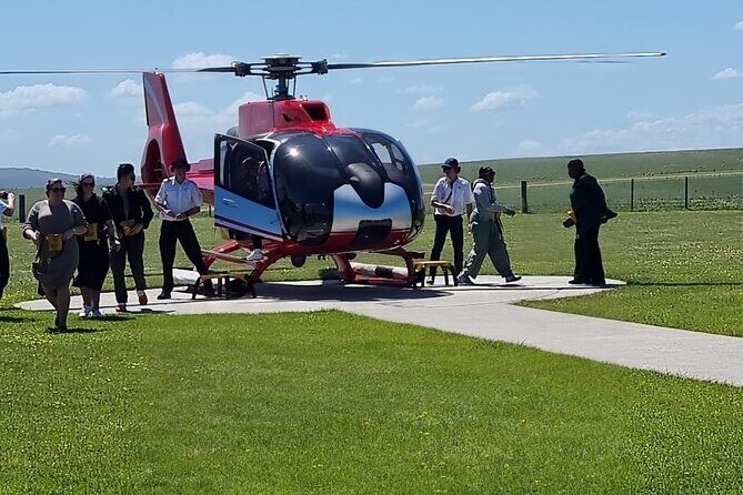Lux Great Ocean Road Tour Reverse - Max 11 Hotel Pickup - Excited to explore the Great Ocean Road without the crowds?