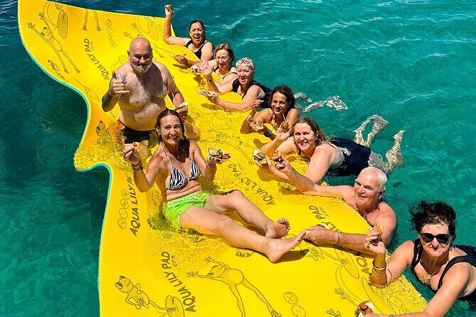 Luxe Seafood Package with Round Trip Ferry from Fremantle - Who Should Consider This Tour?