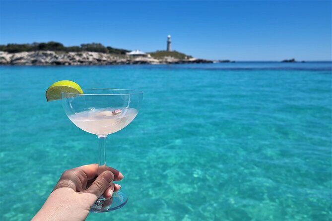 Luxe Seafood Package with Round Trip Ferry from Perth - A Close-Up Look at the Itinerary