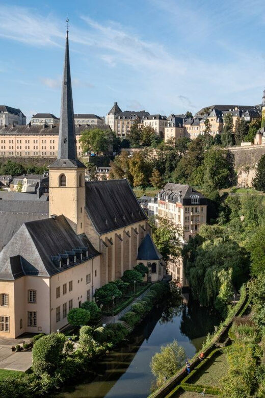 Luxembourg: City Bus Tour with Audio Guide and Headphones - Breaking Down the Itinerary