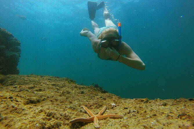 Luxury 42' Yacht Tour in Cabo for Snorkeling and Sunset - Sunset Views and Final Moments