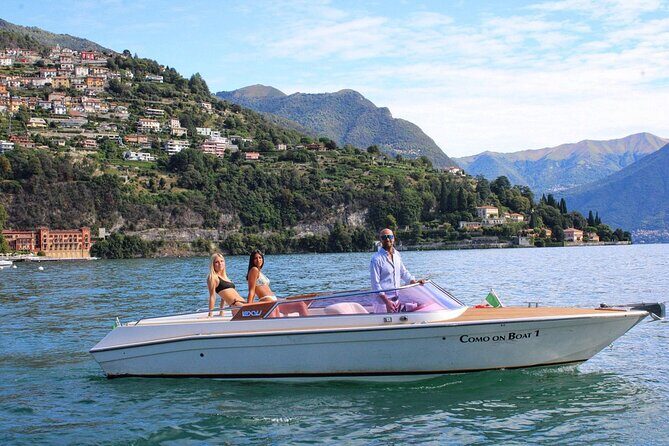 Luxury Boat Tour on Lake Como: Prosecco, Movie Locations & Music - Discovering Lake Como from the Water
