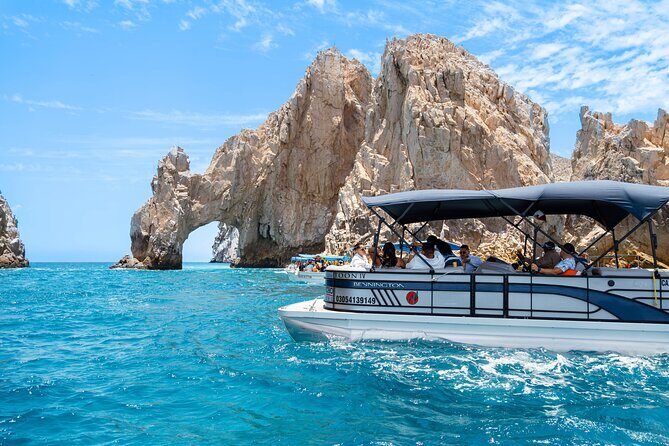 Luxury Boat Trip to the Arch - Introduction: A Closer Look at the Luxury Boat Trip to the Arch