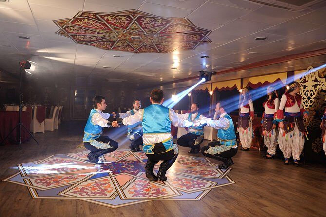 Luxury Bosphorus Dinner Cruise & Shows Private Table & Free Wi-Fi - Who Should Consider This Cruise?  