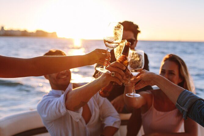 Luxury Capri Dining Experience & Aperitif with Yacht Transfer - The Itinerary in Detail