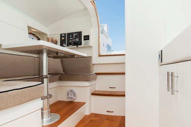 Luxury Capri Dining Experience & Aperitif with Yacht Transfer - FAQ