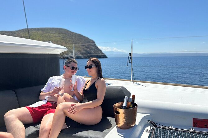 Luxury Catamaran Cruise, Dia Island Open Bar & Lunch -Top Rated! - The Sum Up: Why Choose This Catamaran Experience?