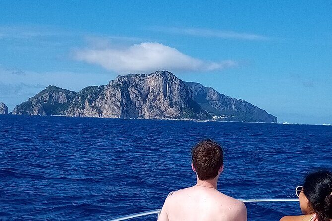 Luxury cruise from Salerno along the Amalfi Coast - An In-Depth Look at the Amalfi Coast Luxury Boat Tour