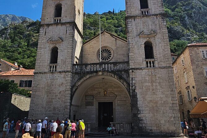 Luxury Day tour to Montenegro - Who is this tour best suited for?