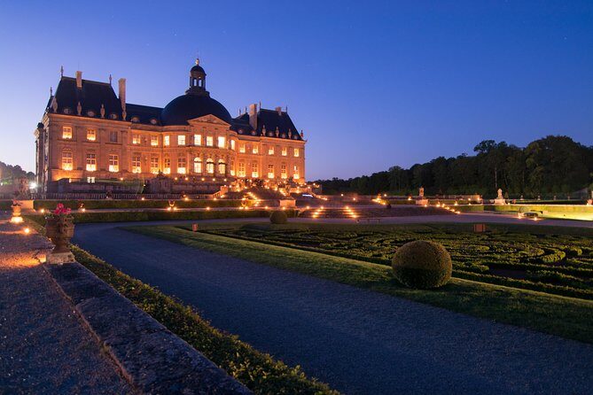 Luxury Evening Dining Experience at Chateau de Vaux-le-Vicomte - Exploring the Château and Gardens