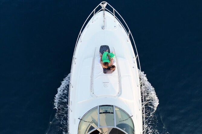 Luxury Motor Yacht in Estepona. Dophin spotting, swimming, etc - Key Points