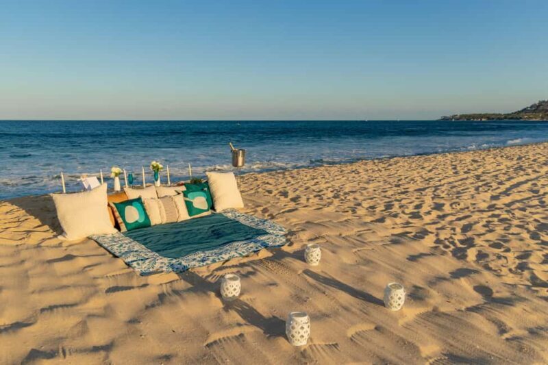 Luxury picnic by the sea in Los Cabos - Key Points