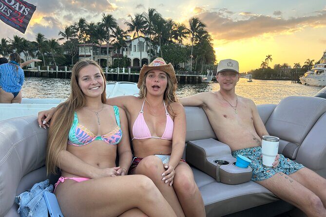 Luxury Pontoon Boat Rentals in Fort Lauderdale - Authentic Experiences and Insights from Reviews