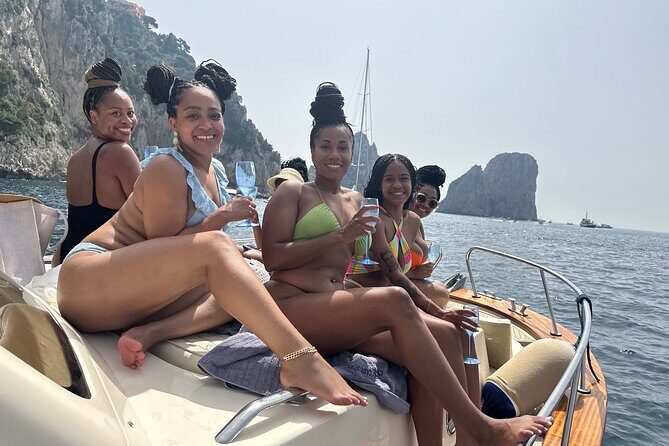 Luxury private boat tour to Capri and Blue Grotto on Gozzo 32 ft - A Complete, Practical Overview of the Tour