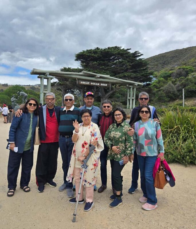 Luxury Private Great Ocean Road Tour Up to 14 Guests - Key Points