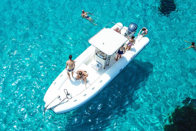 Luxury Private Tour of the Egadi Islands: Favignana&Levanzo from Trapani - Stop 6: Favignana Town – A Cultural and Culinary Break