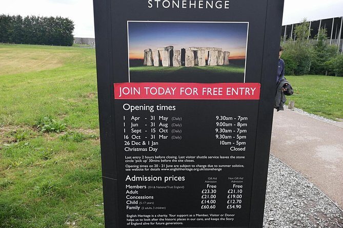 Luxury Private Vehicle Day Hire from & to London via Stonehenge Lacock and Bath - FAQ