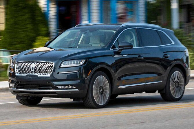 Luxury Sedan O'Hare/Midway Airport (Curbside) Chicago Ony Way - Introduction: What to Expect from the Luxury Sedan OHare/Midway Airport Transfer