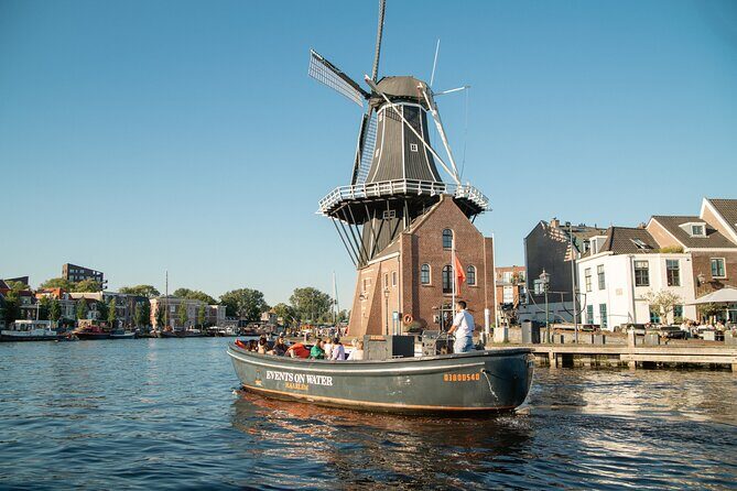 Luxury Shared Canal Tour with live guide - A Genuine Look at the Luxury Shared Canal Tour with Live Guide in Haarlem