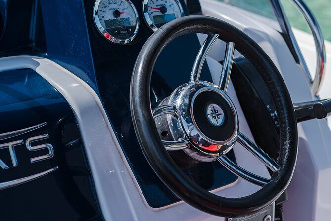 Luxury Speedboat Cruise to Shipwreck and Blue Caves - Key Points