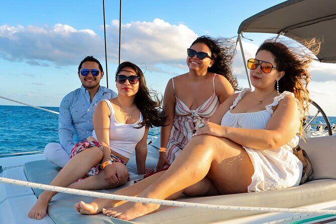Luxury Sunset Sailing Cruise in Cancun with Light Dinner and Open Bar - Who Should Consider This Tour?